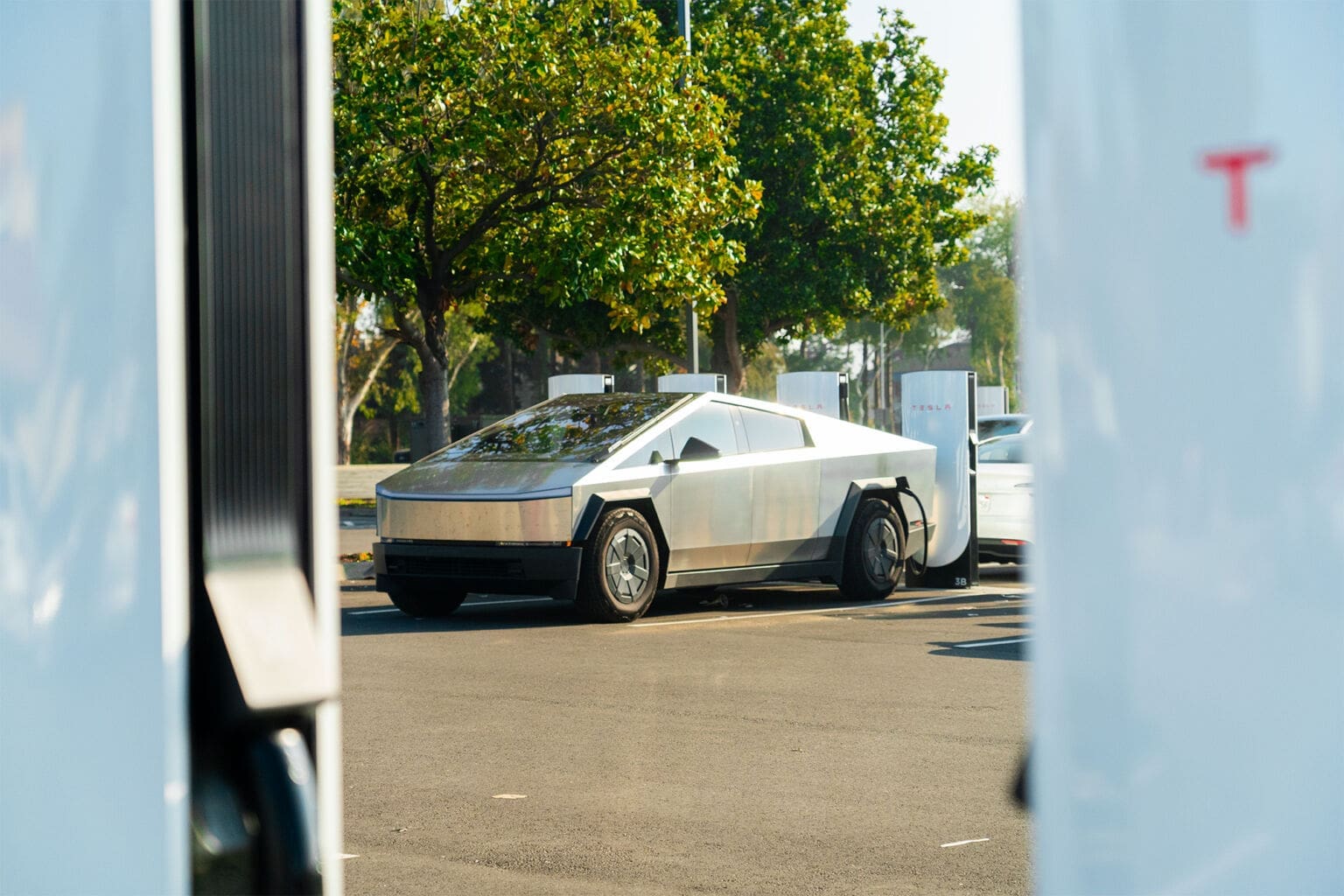 Tesla Supercharger · Synergy Power